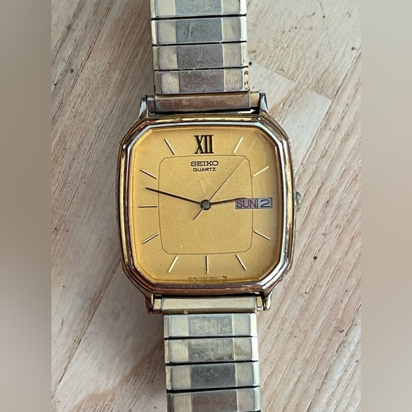 Seiko | Accessories | Seiko Mens Watch Vintage Gold Tone Dial And Stretch Bracelet | Poshmark